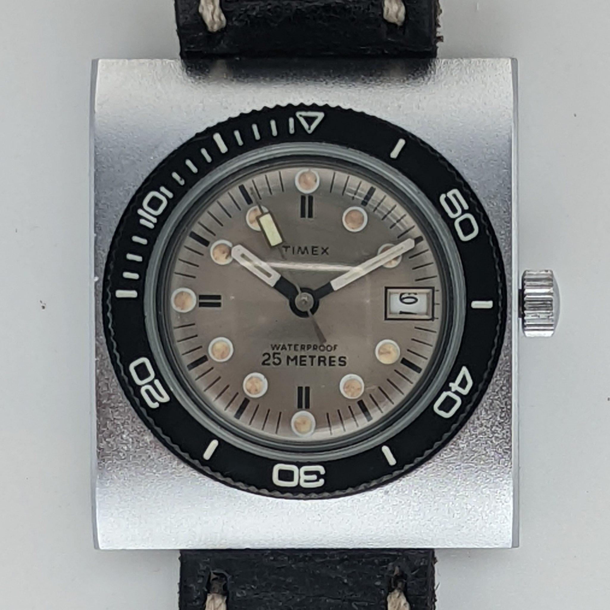 Timex Marlin Calendar Dive Watch 27773 2572 [1972] | Vintage Timex Watches